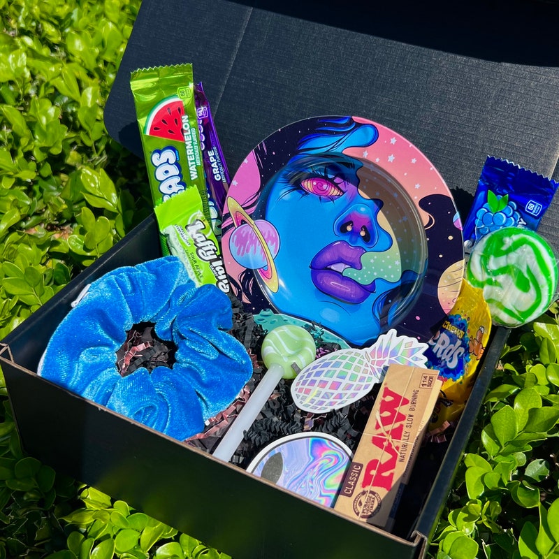 Stoner Gift Box - 60+ Gift Ideas for 2024