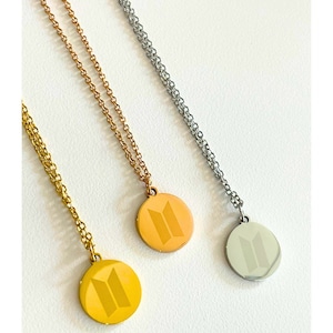 Custom BTS Member Name Necklace With BTS Logo / Silver, Rose Gold, Gold ...