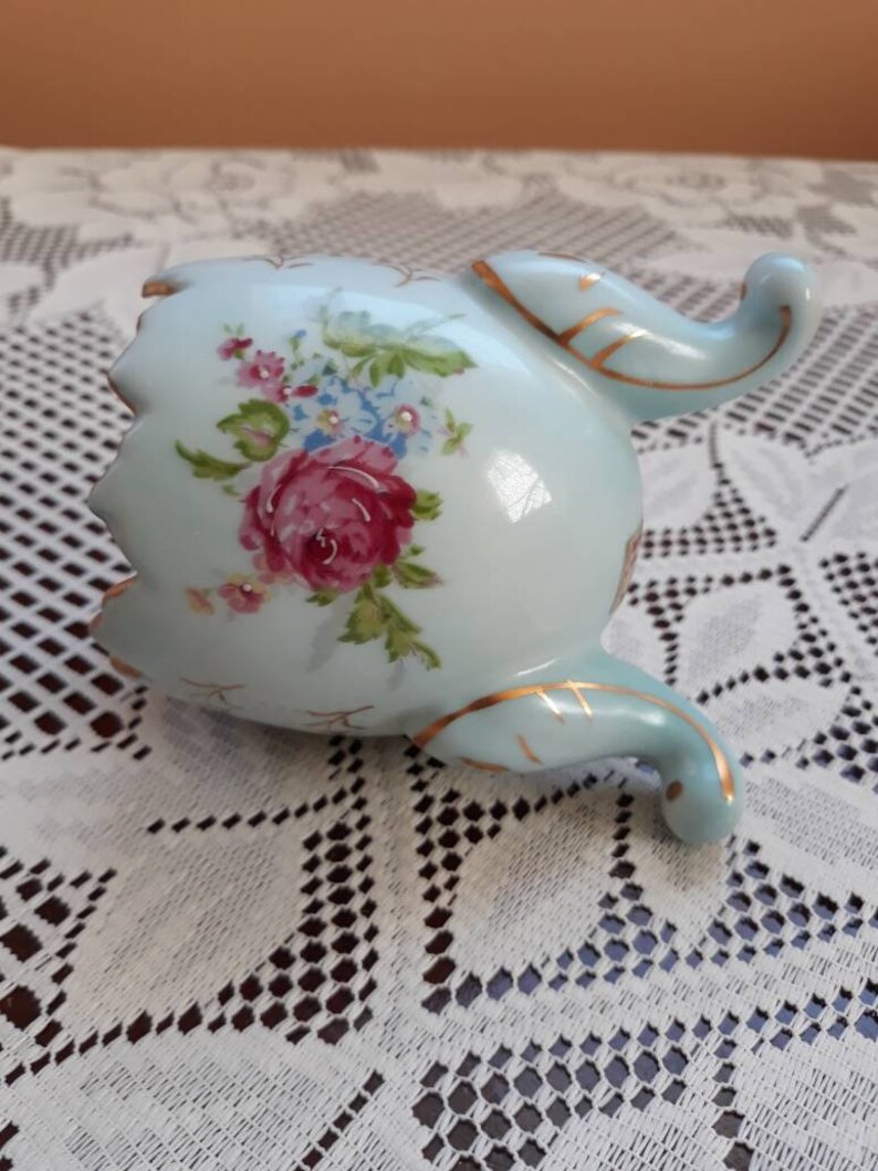 Napco Ceramic Footed Vase on the Shape of Cracked Egg - Etsy