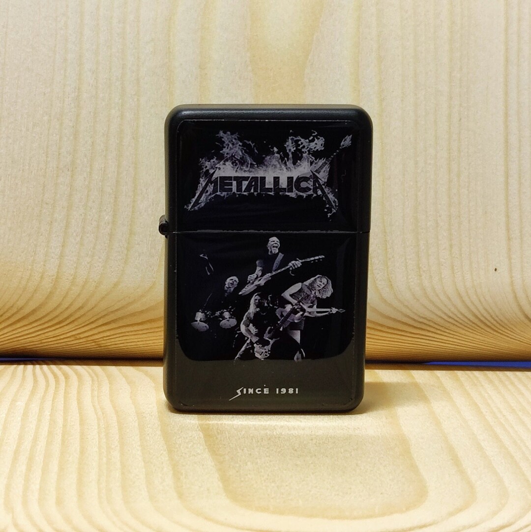 Vintage METALLICA Unique Handicraft Windproof FREE ENGRAVE Flip Top ...