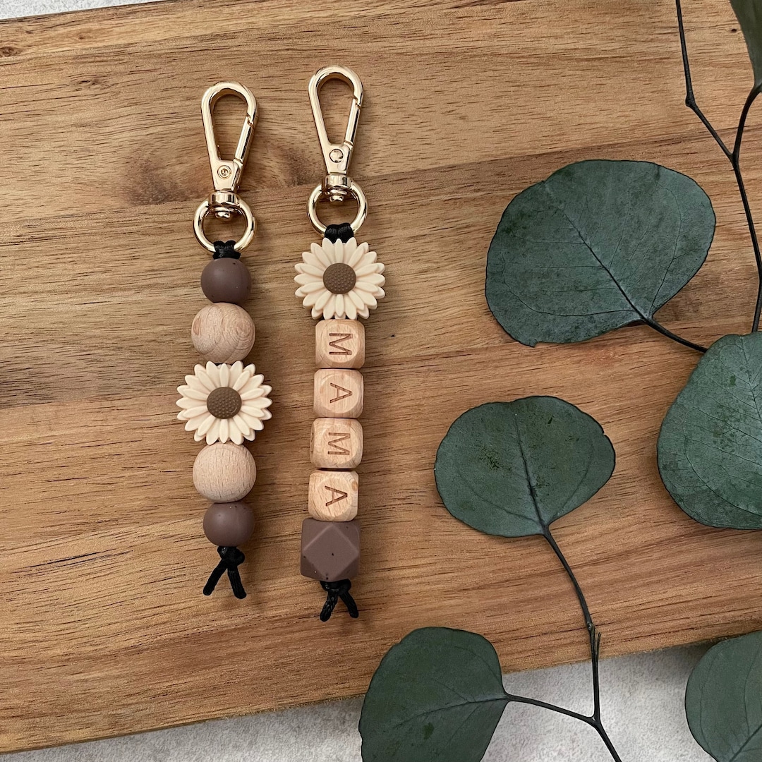 Keychains | Daisy | MAMA | Silicone Beaded | Wood | Brown | Neutral ...