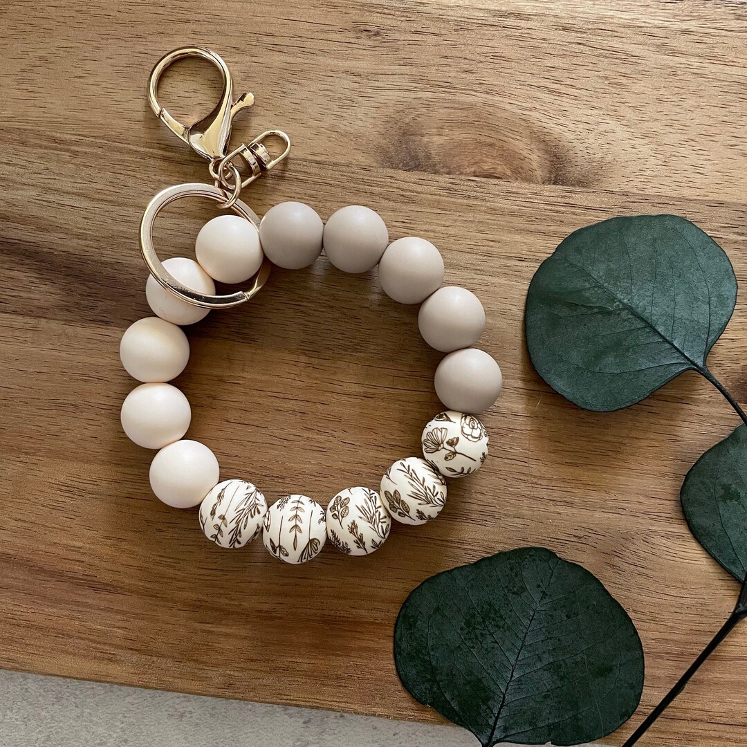 Wristlets Silicone Beaded Wildflowers Keychain Mama Matte Black Friend ...