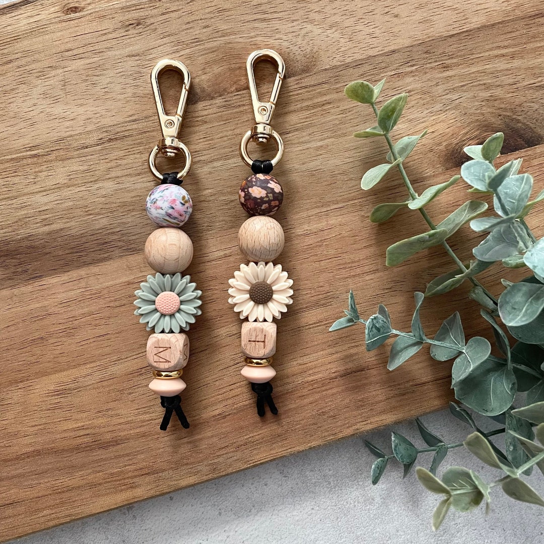 Keychains Daisy Initial Custom Personalized Gold Silicone Beaded Wood ...