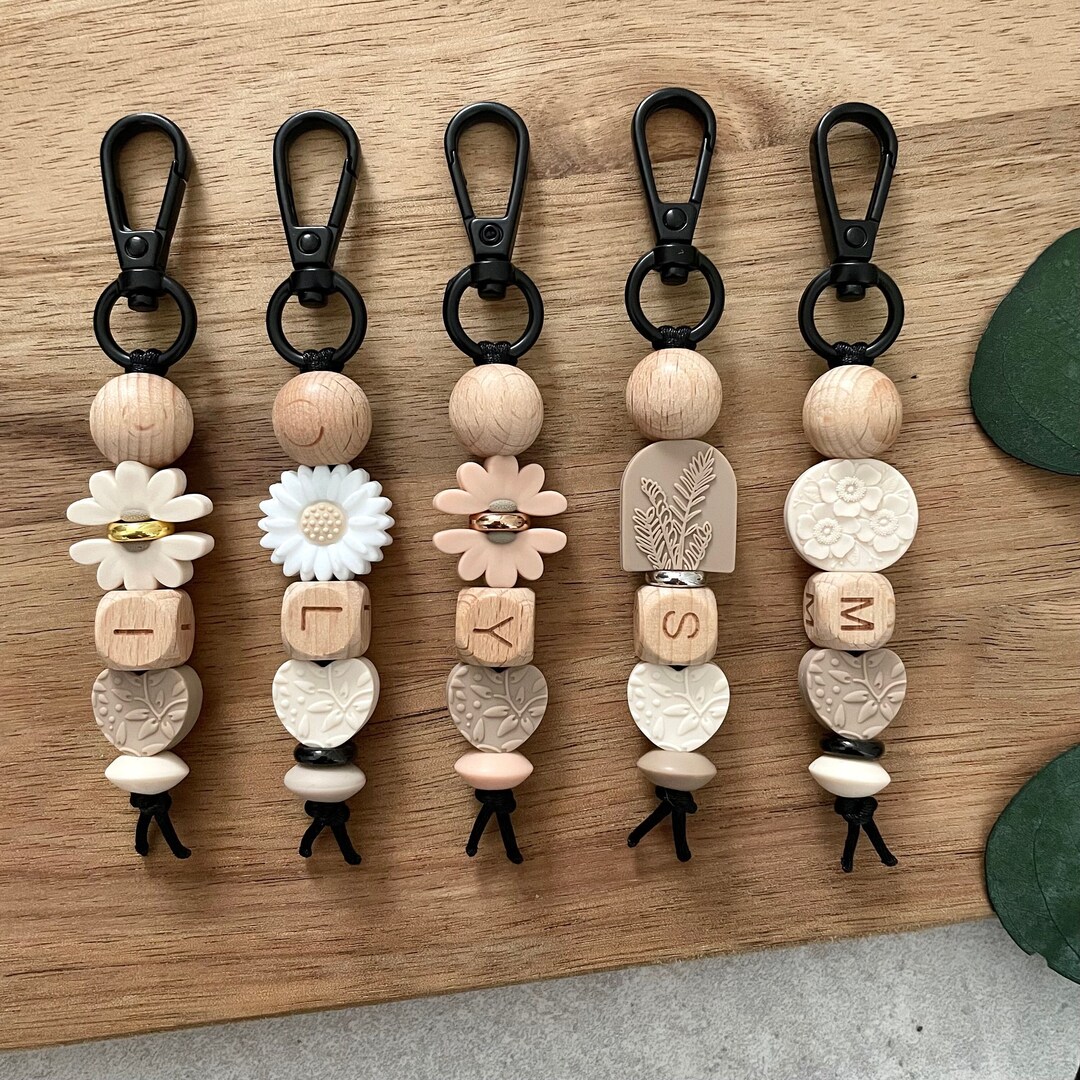 Custom Keychains Silicone Neutral Heart Daisy Wood Wildflowers Initials ...