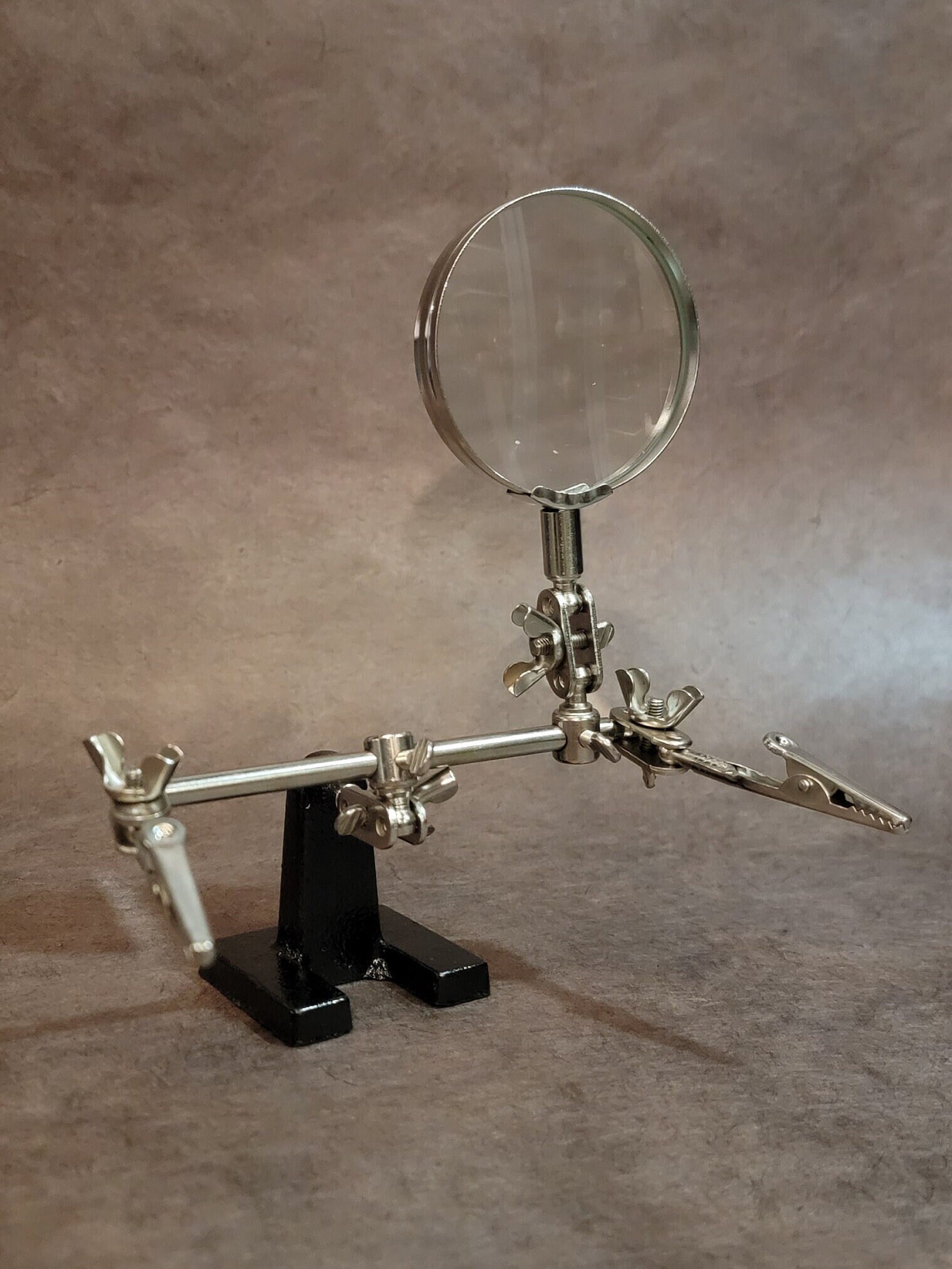Helping Hands With Magnifying Glass - Etsy
