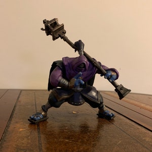 Jax - League of Legends - Figurine 15/20cm - Impression 3D - Etsy