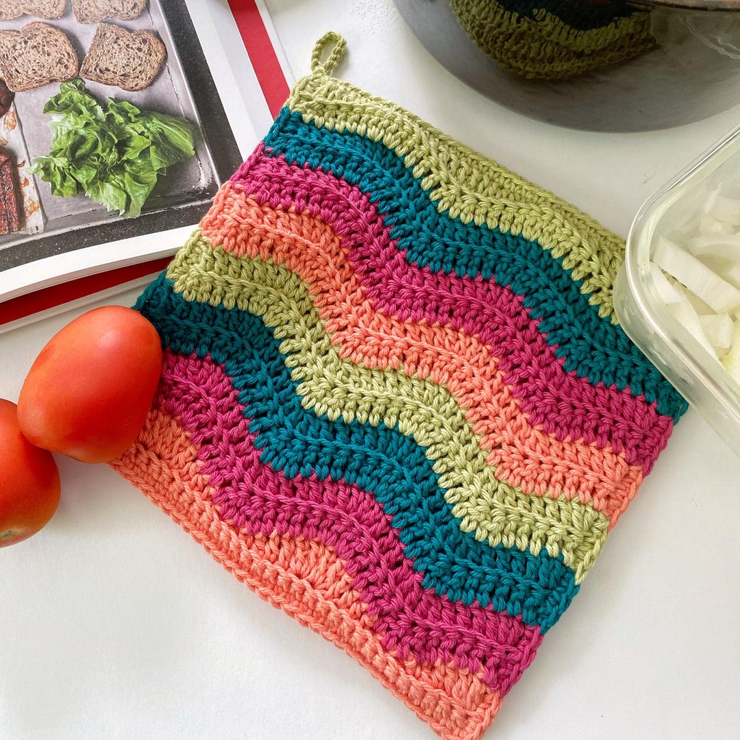 CROCHET POTHOLDER PATTERN - Making Waves Potholder Pdf | Wavy Ripple ...