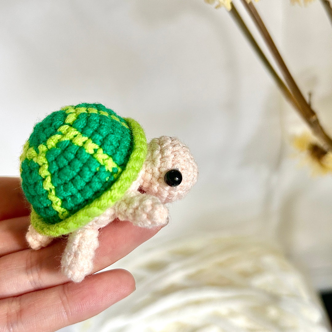 Mini Turtle Crochet With Fine Yarn, Handmade Turtle Crochet Keychain ...