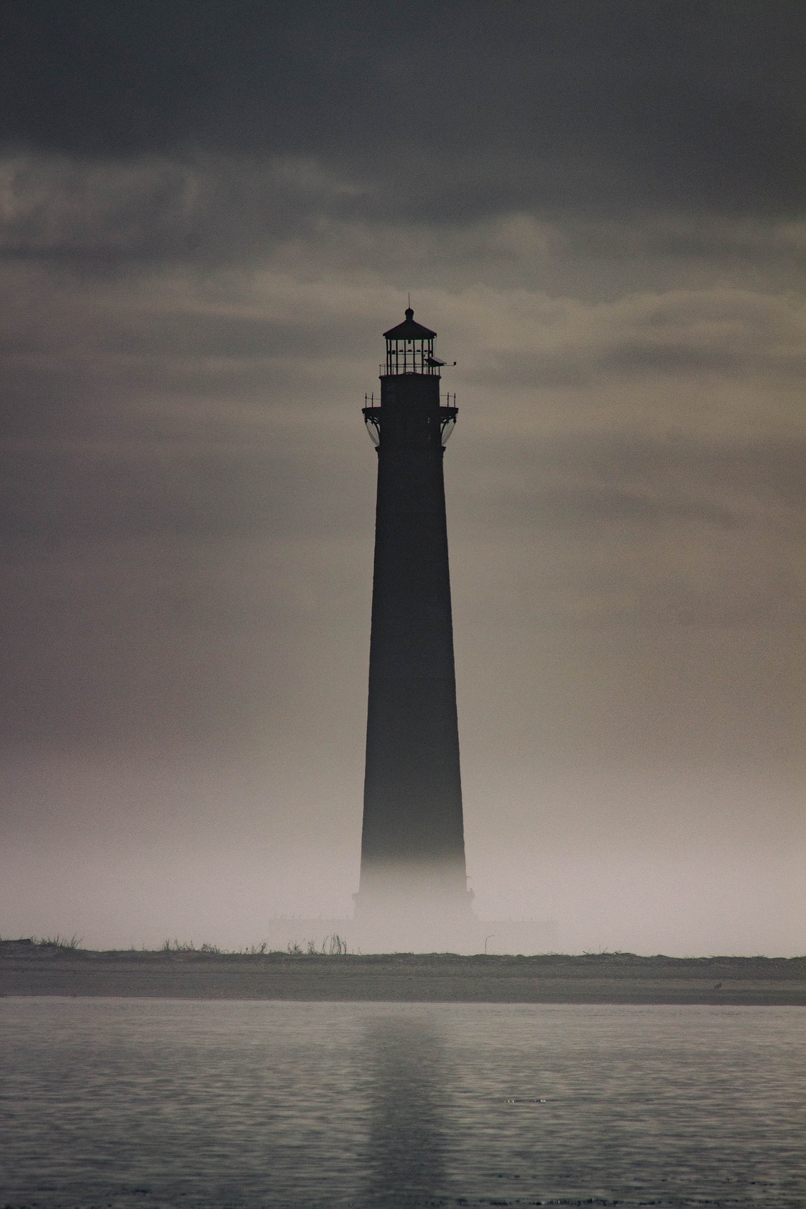 Phone Background, Grayscale Lighthouse, Ocean, Beach, Black and White ...