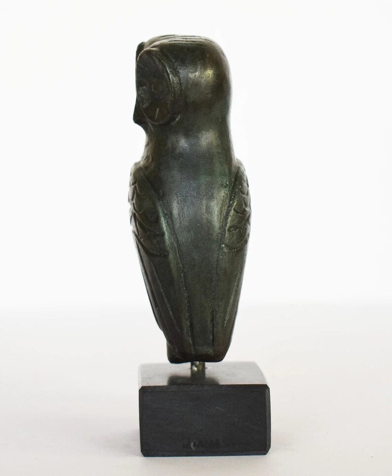Owl of Athena Minerva - Symbol of Wisdom, Knowledge, Prudence, Change ...