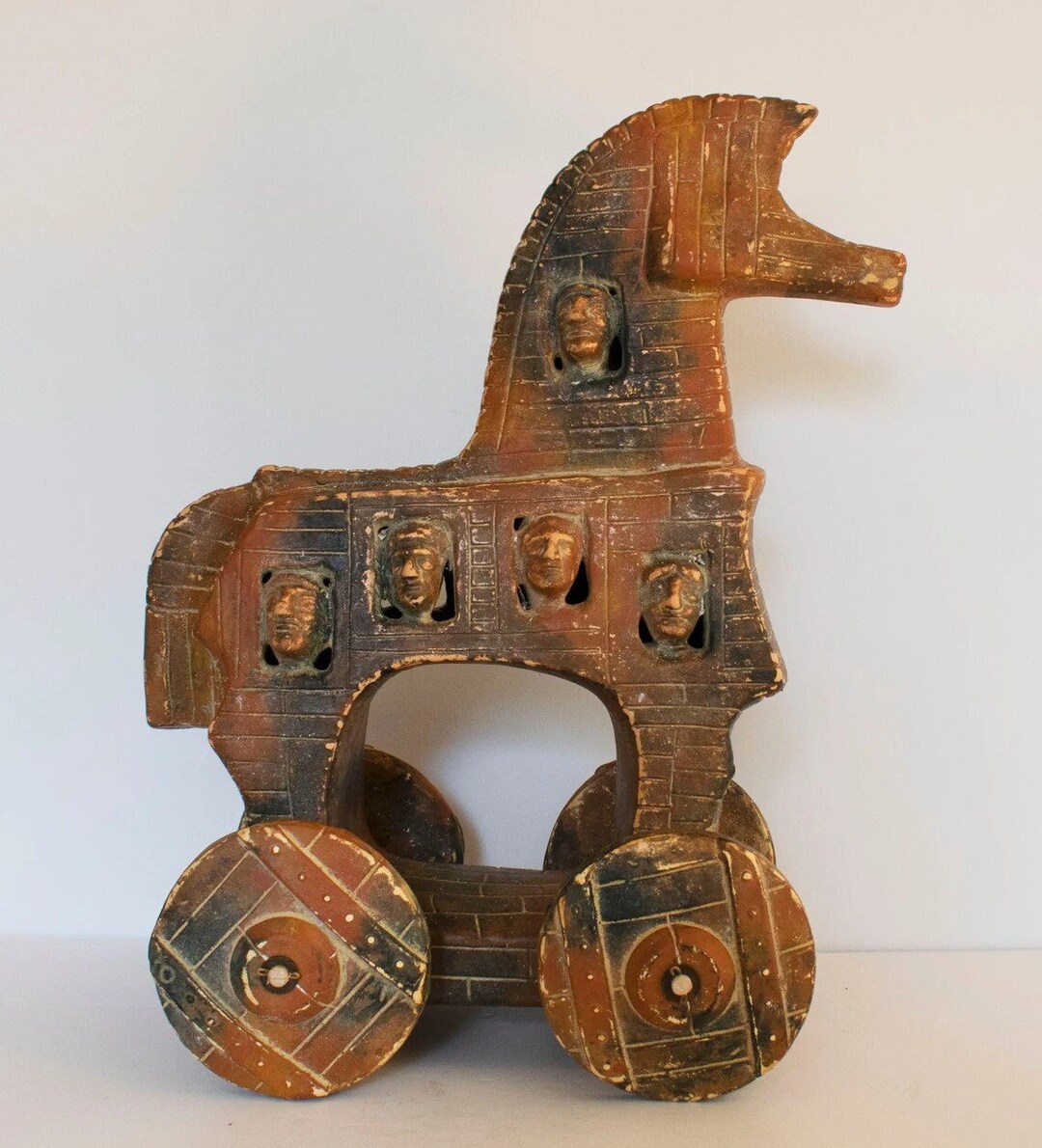 Trojan Horse - Hollow Horse Constructed by the Greeks to Gain Entrance ...