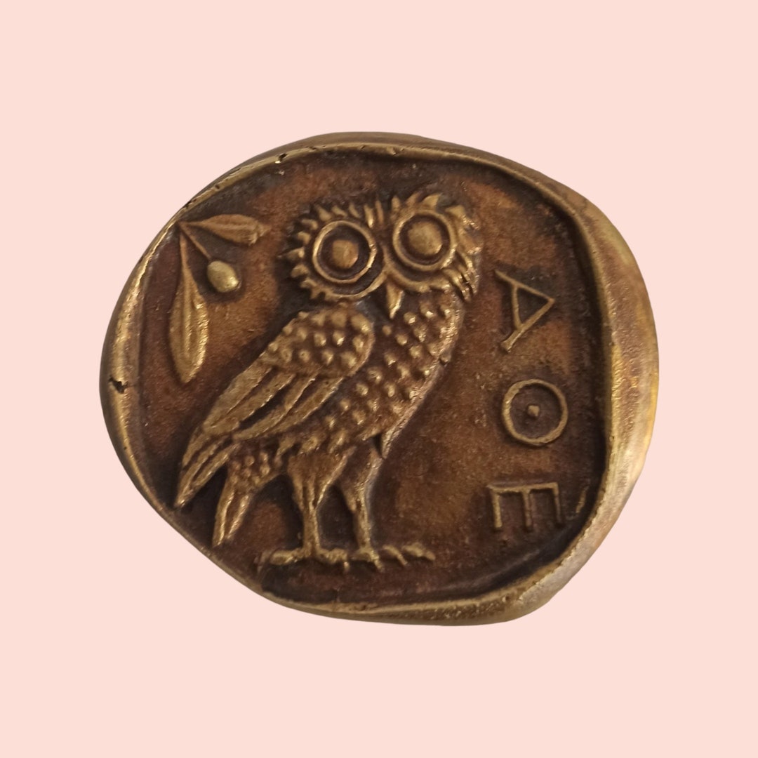Owl of Athena Minerva - Symbol of Wisdom, Knowledge, Prudence, Change ...