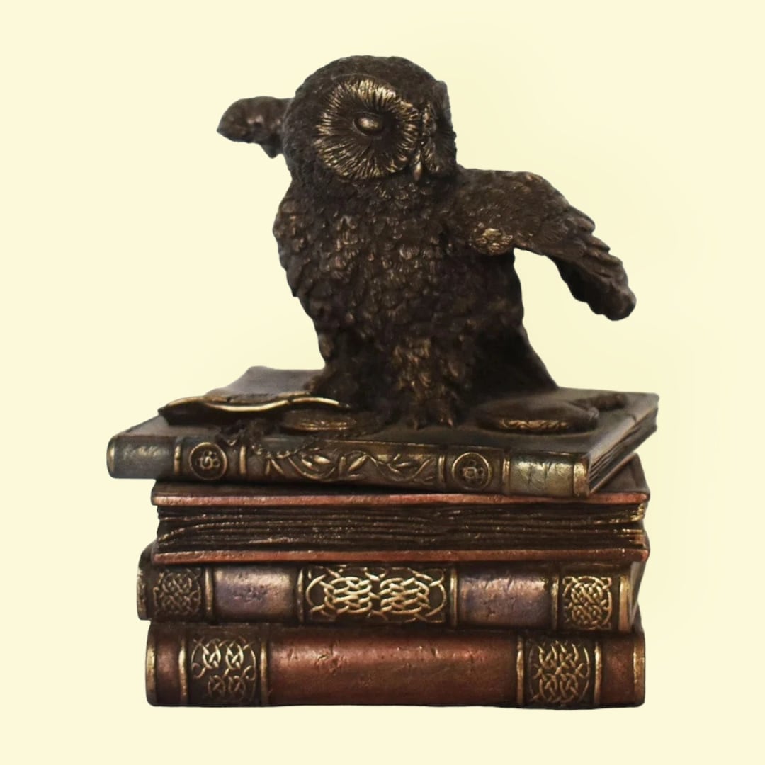 Owl of Athena Minerva - Symbol of Wisdom, Knowledge, Prudence, Change ...