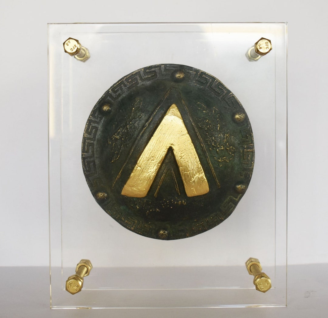 Leonidas Shield With Λ Symbol in Plexiglass Base Warrior King of the ...