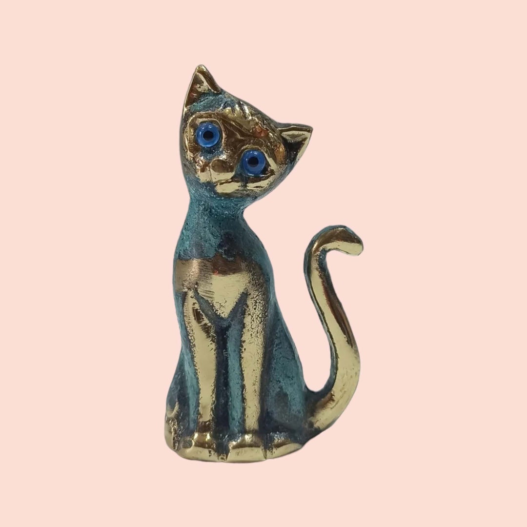 Aegean Cat -naturally Occurring Landrace of Domestic Cat Originating ...