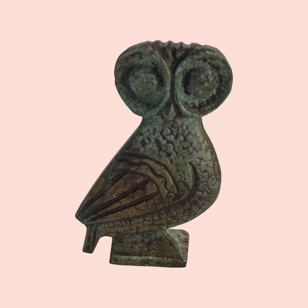 Owl of Athena Minerva - Symbol of Wisdom, Knowledge, Prudence, Change ...
