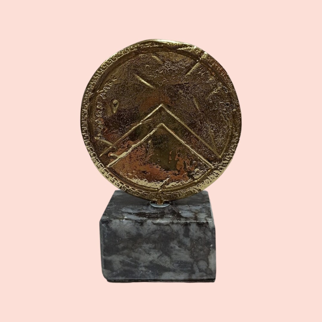 Leonidas Shield With Λ Symbol - 530-480 B.C - Warrior King of the Greek ...