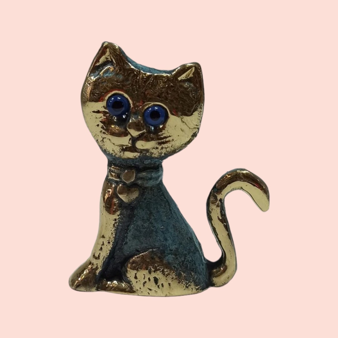 Aegean Cat -naturally Occurring Landrace of Domestic Cat Originating ...