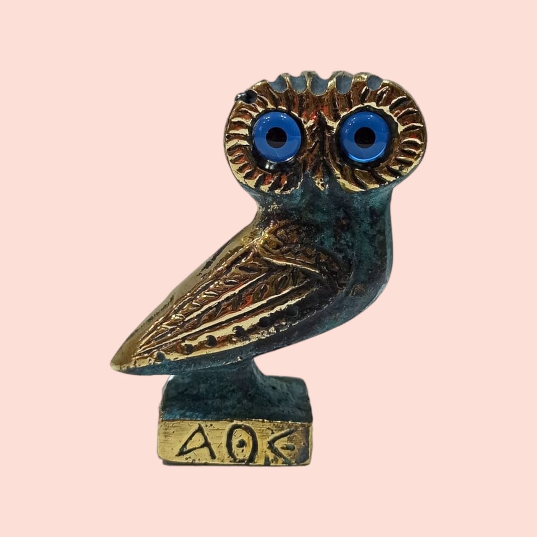Owl of Athena Minerva - Symbol of Wisdom, Knowledge, Prudence, Change ...