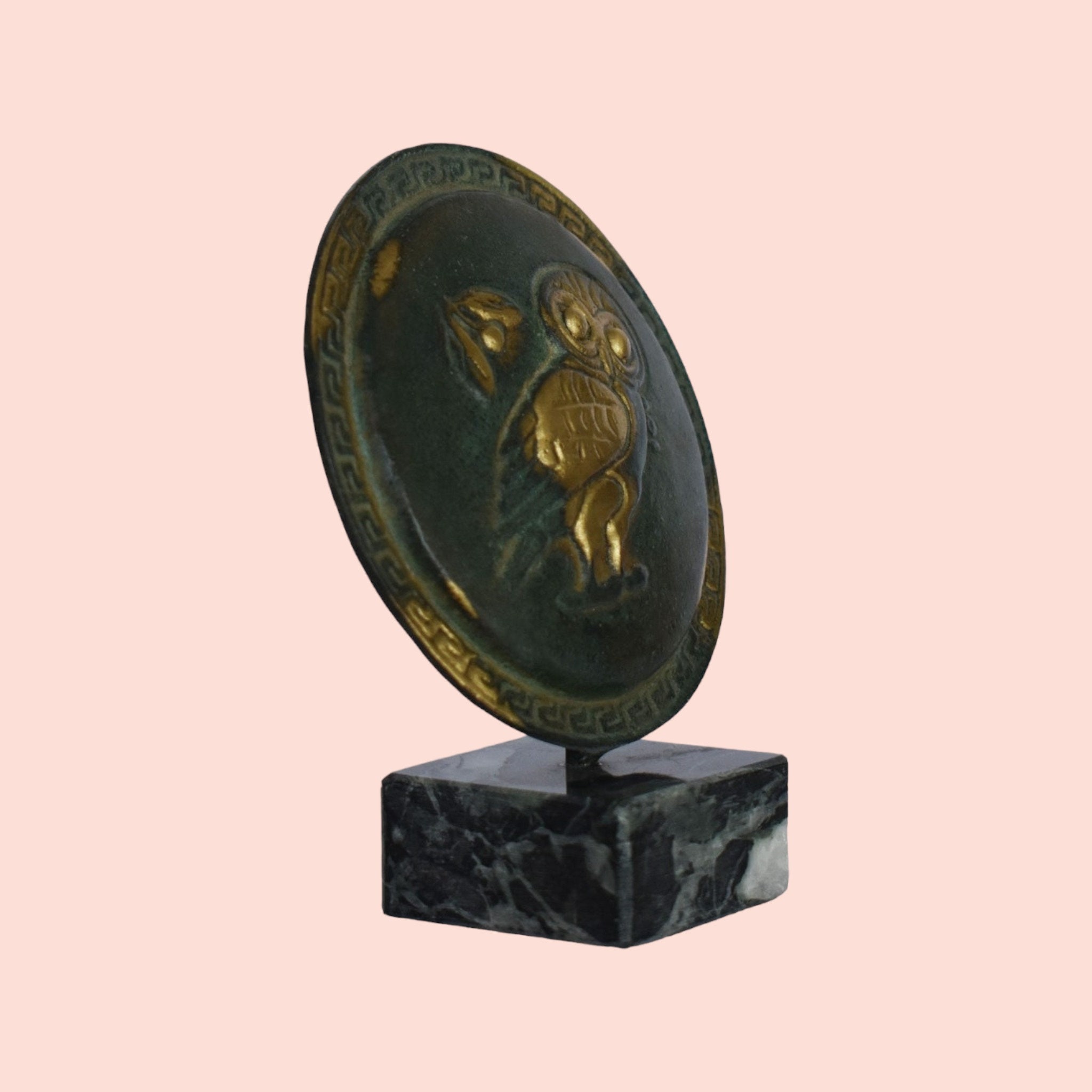 Escudo Búho de Atenea Símbolo del Conocimiento, Sabiduría, Perspicacia ...