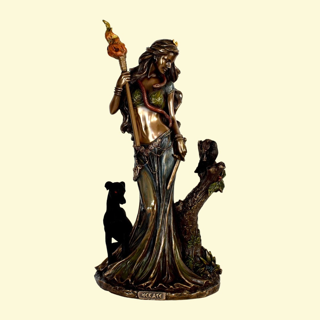 Hecate Hekate Goddess of Magic, Witchcraft, the Night, Moon, Ghosts and ...