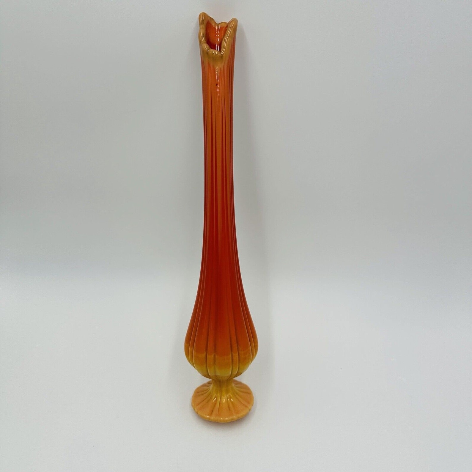 LE Smith Vase Bittersweet Swung Glass Orange 16.5in Tall MCM Floor ...