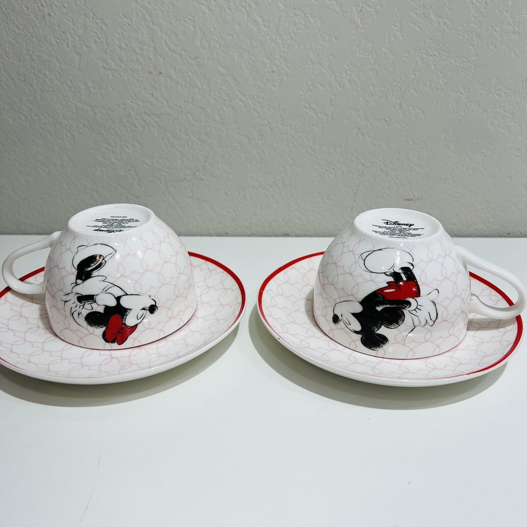 Disney Tea Cup Saucer Set 2 Mickey Mouse and Minnie Mouse Love Hearts ...