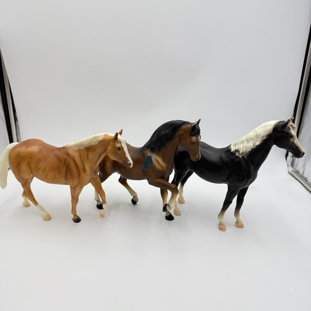 Vintage Breyer USA Horse Models Palomino and Arabian Family Set - Etsy