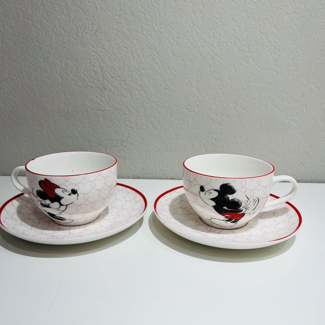 Disney Tea Cup Saucer Set 2 Mickey Mouse and Minnie Mouse Love Hearts ...