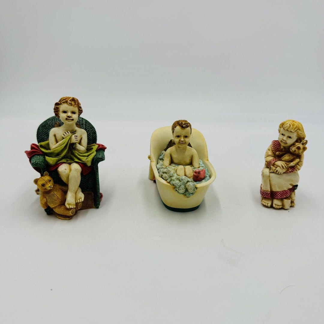Harmony Kingdom Angelique Joyeaux Noel Pastille Set Trinket Box ...
