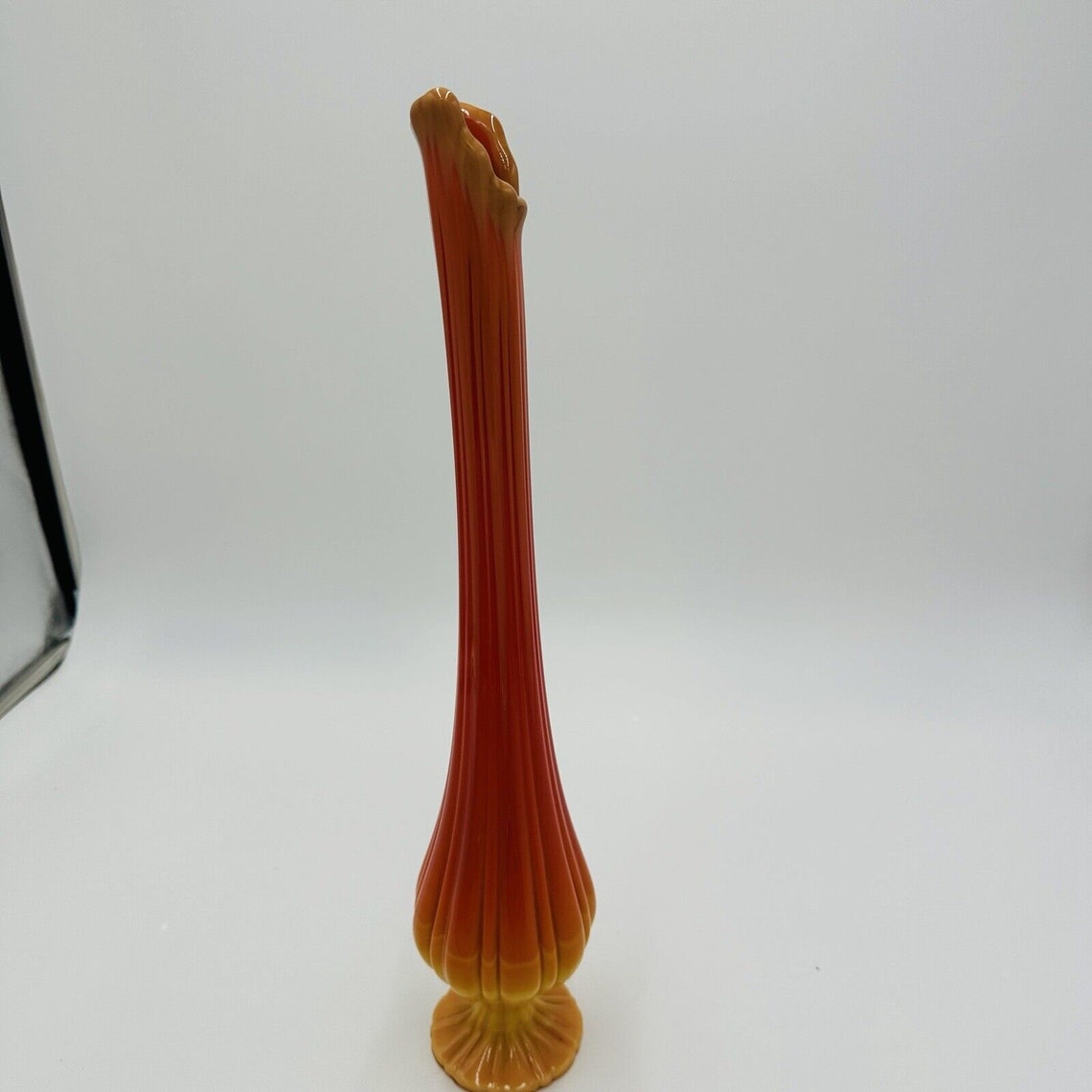 LE Smith Vase Bittersweet Swung Glass Orange 16.5in Tall MCM Floor ...