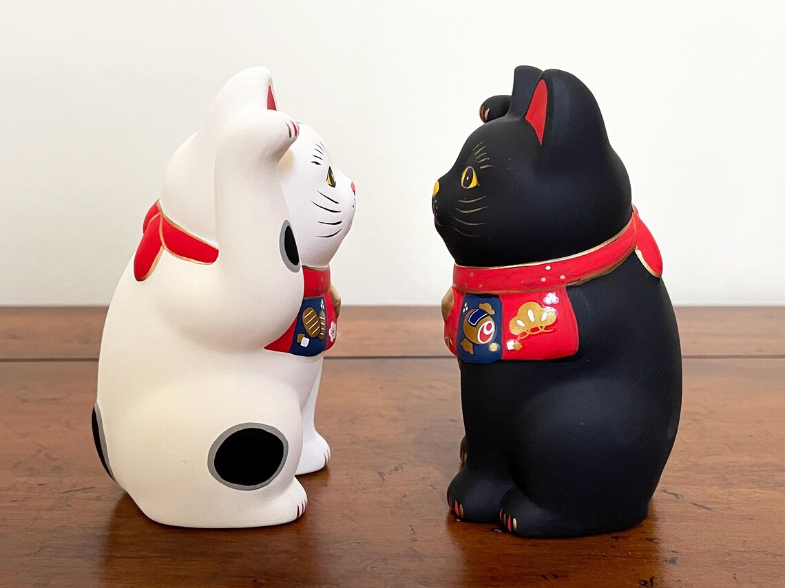 Handcrafted Maneki Neko Lucky Cat Statue: Japanese Feng Shui Decor - Etsy