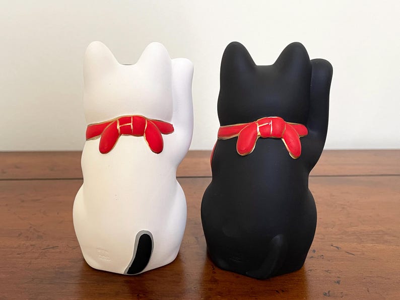 Handcrafted Maneki Neko Lucky Cat Statue: Japanese Feng Shui Decor - Etsy