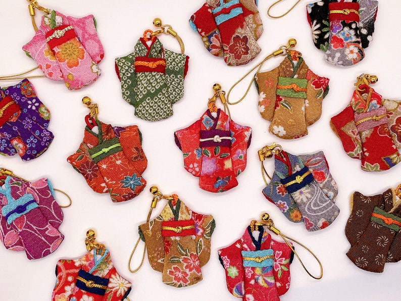 Japanese Kimono Charm, Kyoto Chirimen Fabric, Crepe Fabric, Japanese ...