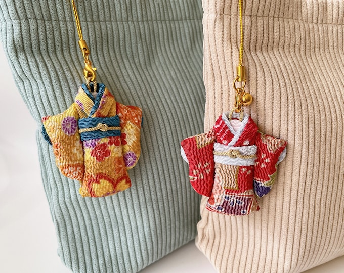 Japanese Kimono Charm, Kyoto Chirimen Fabric, Crepe Fabric, Japanese ...