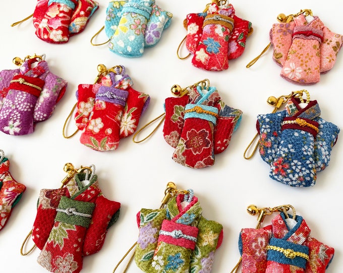Japanese Kimono Charm, Kyoto Chirimen Fabric, Crepe Fabric, Japanese ...