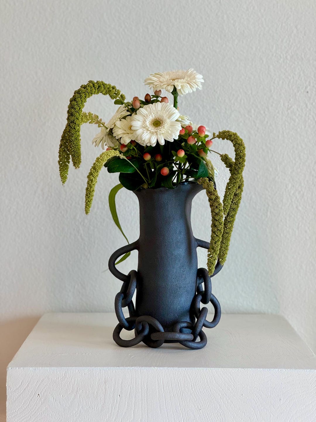 Medium Ceramic Chain Vase, Chain Pottery, Black Vase, Flower Vase ...
