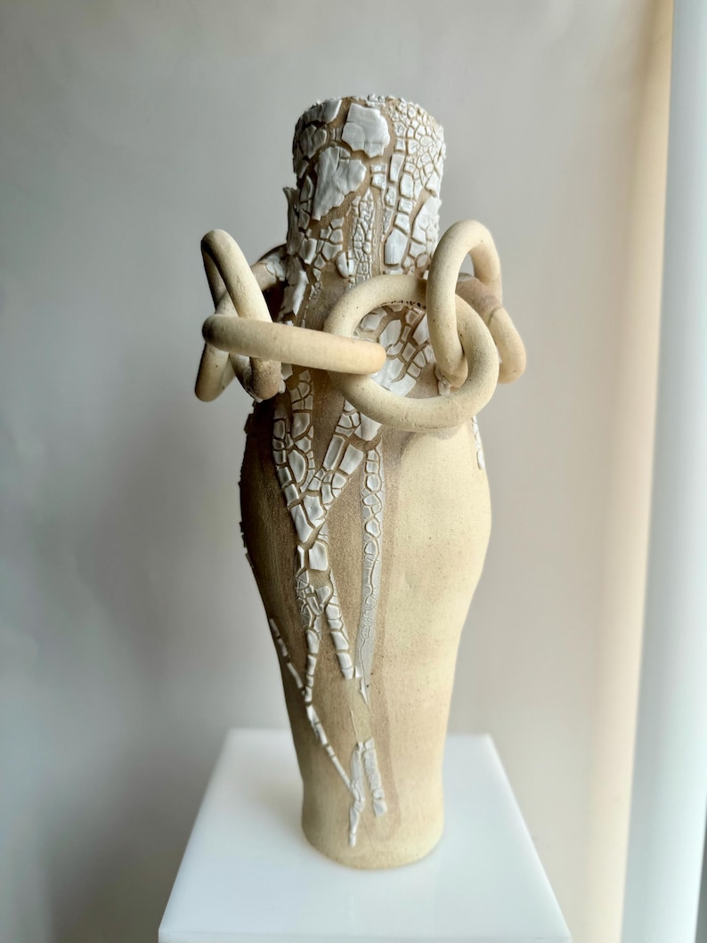 Asymmetric Ceramic Chain Vase, Handmade Vase, Sculptural Modern Chain ...