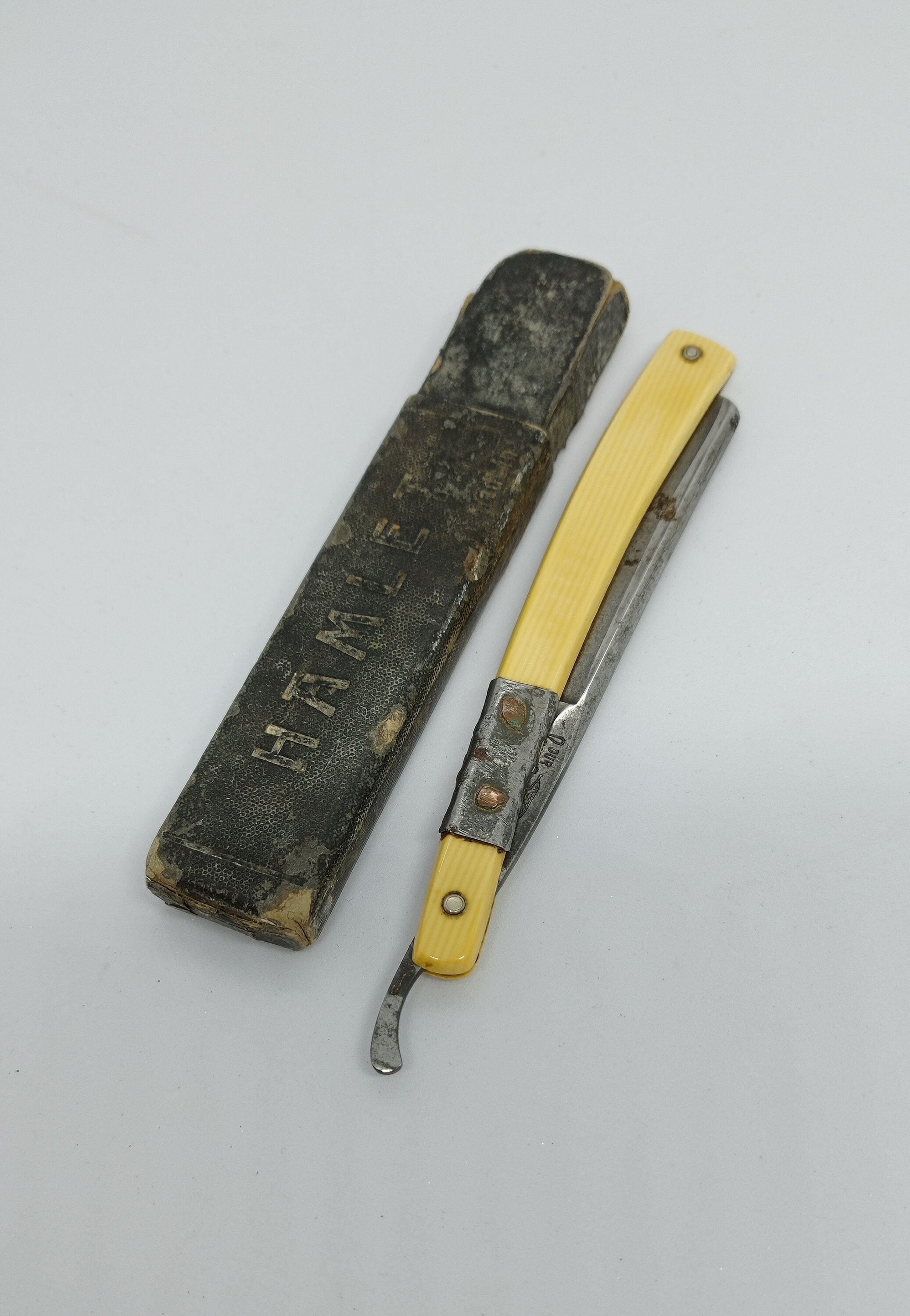 Vintage Salamander Wedge Straight Razor With Ivory Celluloid - Etsy