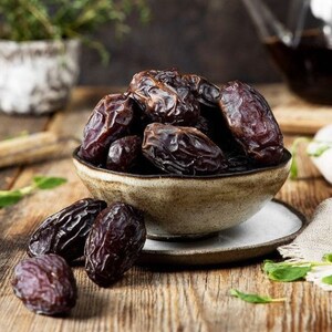 Medjoul Dates, Premium Gift, Natural Snack, High Quality Dates, Healthy ...