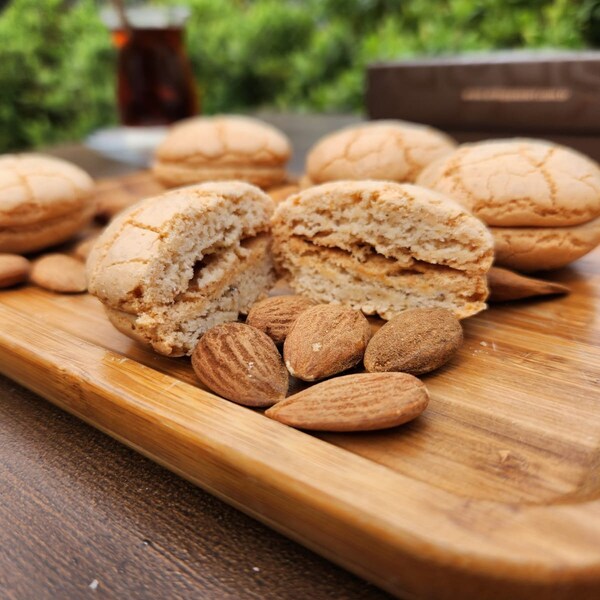 Amaretti - Etsy