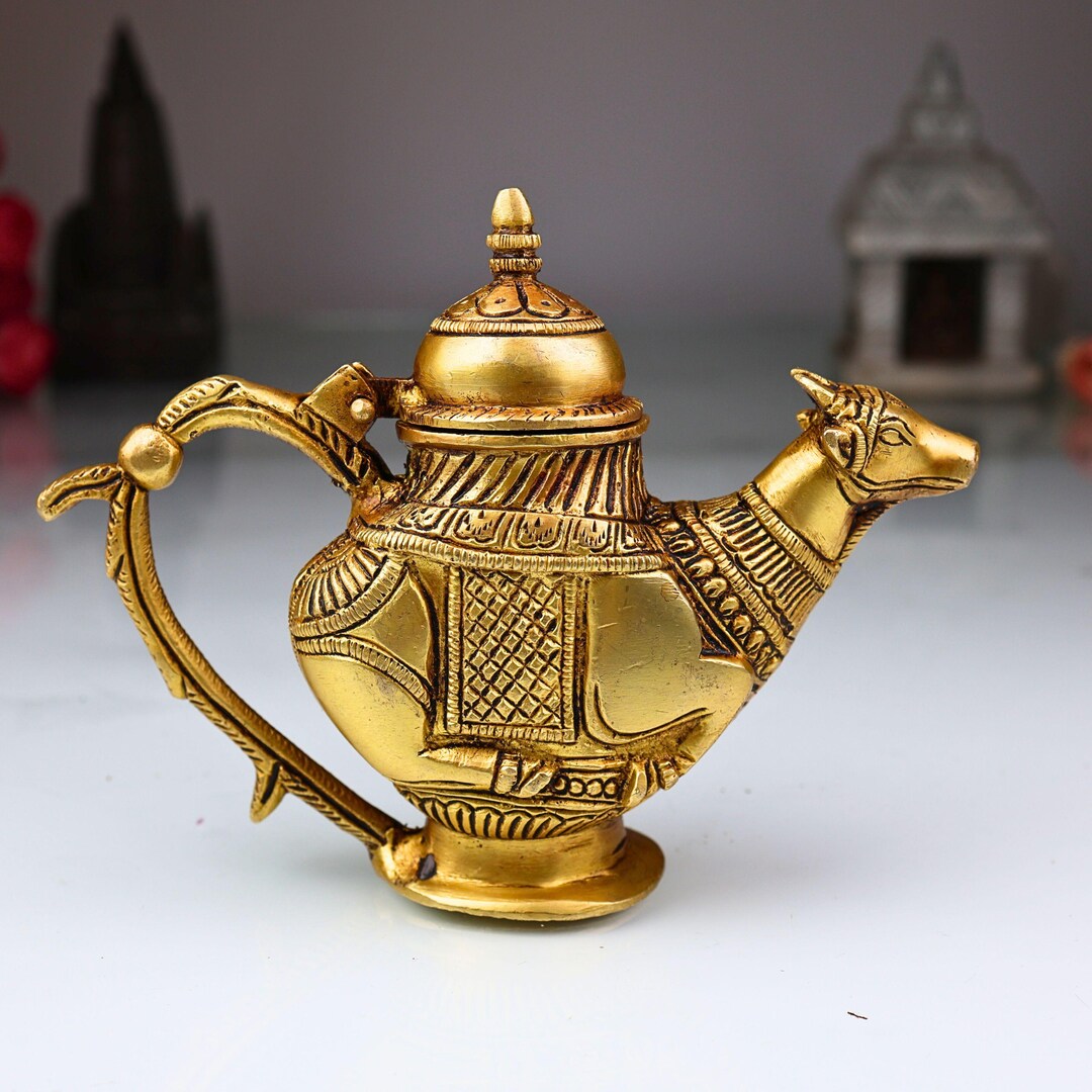 Brass Ganga Jali Water Kamandal With Cow Face | Gomukhi Shringi ...