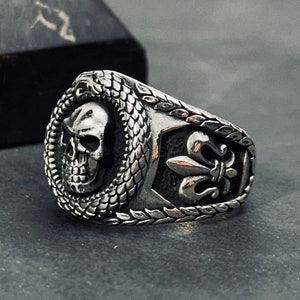 Silver Pirate Ring,925k Sterling Silver Minimal Skull Engraved Ring ...