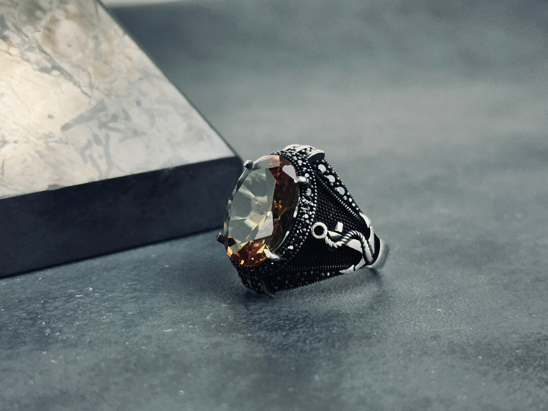 Chic Shiny Silver Sultanit Ring - Eye-catching Diaspore Gemstone ...