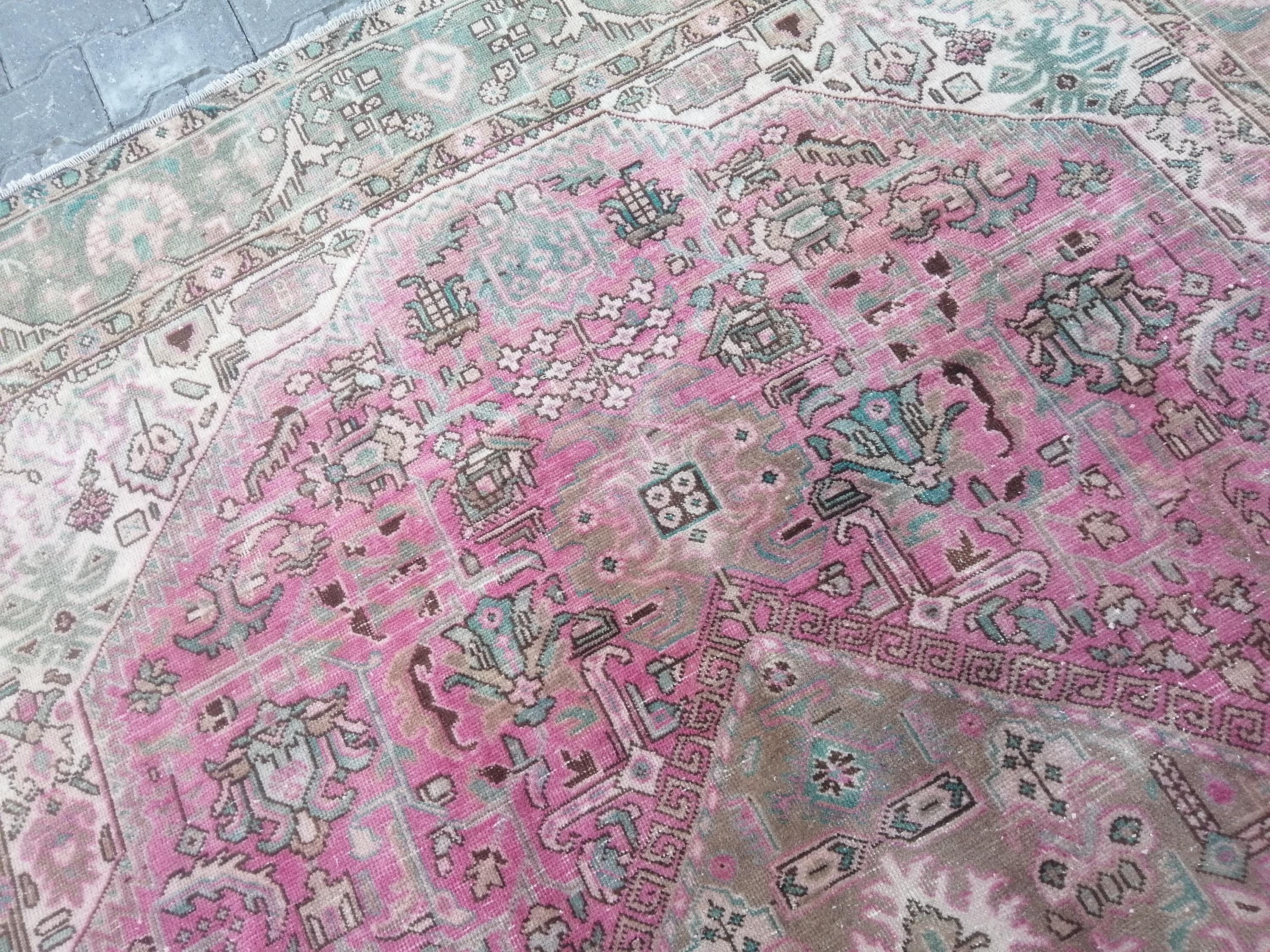 Vintage Persian Rug Persian Aesthetic Rug Persian Pink Rug Persian Area ...