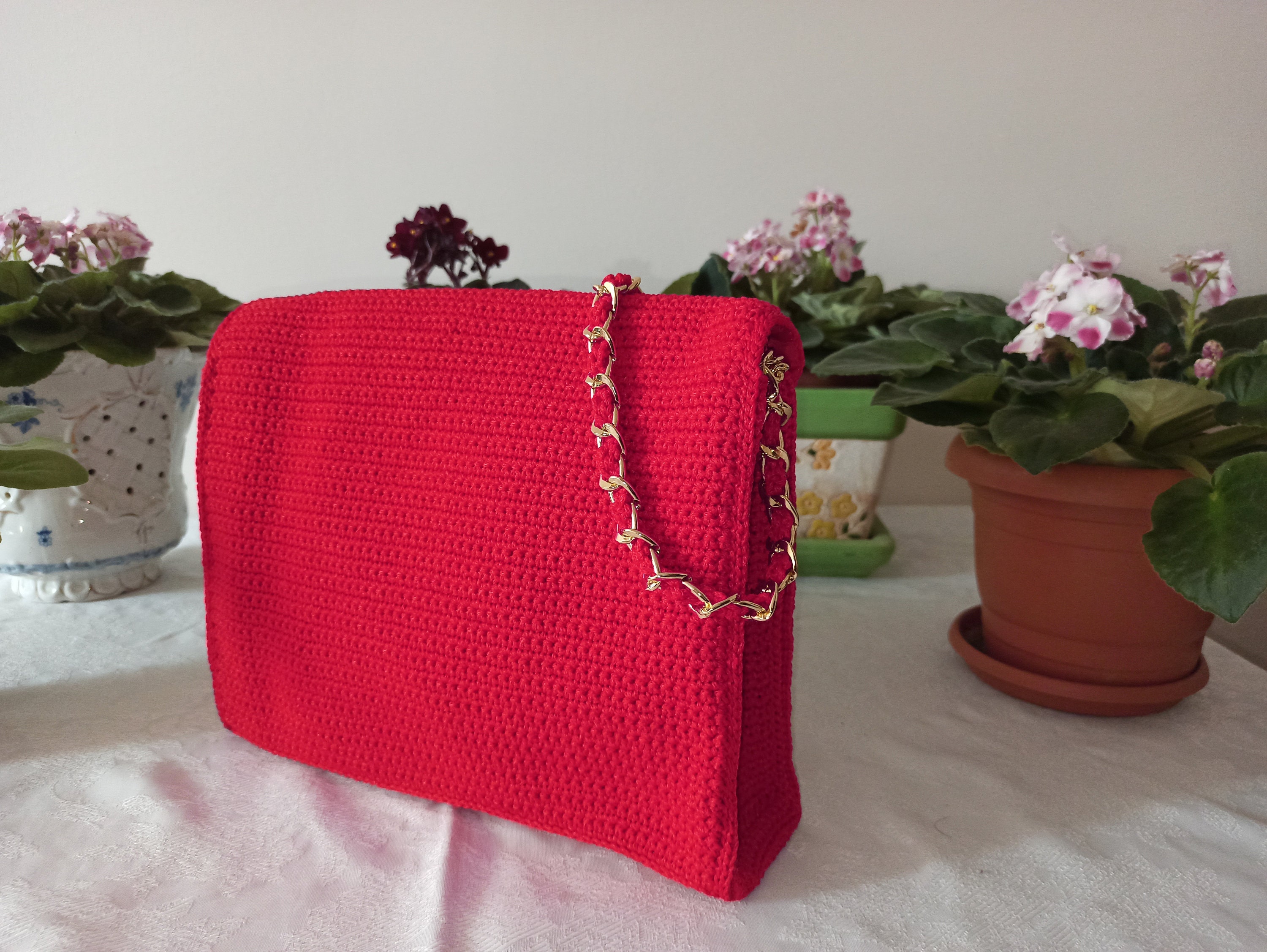Bag With Golden Chain Shoulder Bag Made With Macrame Rope Luxury Red ...