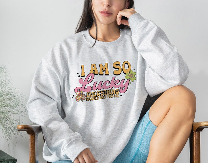 I Am so Lucky PNG Trendy Lucky Girl Design PNG File for - Etsy