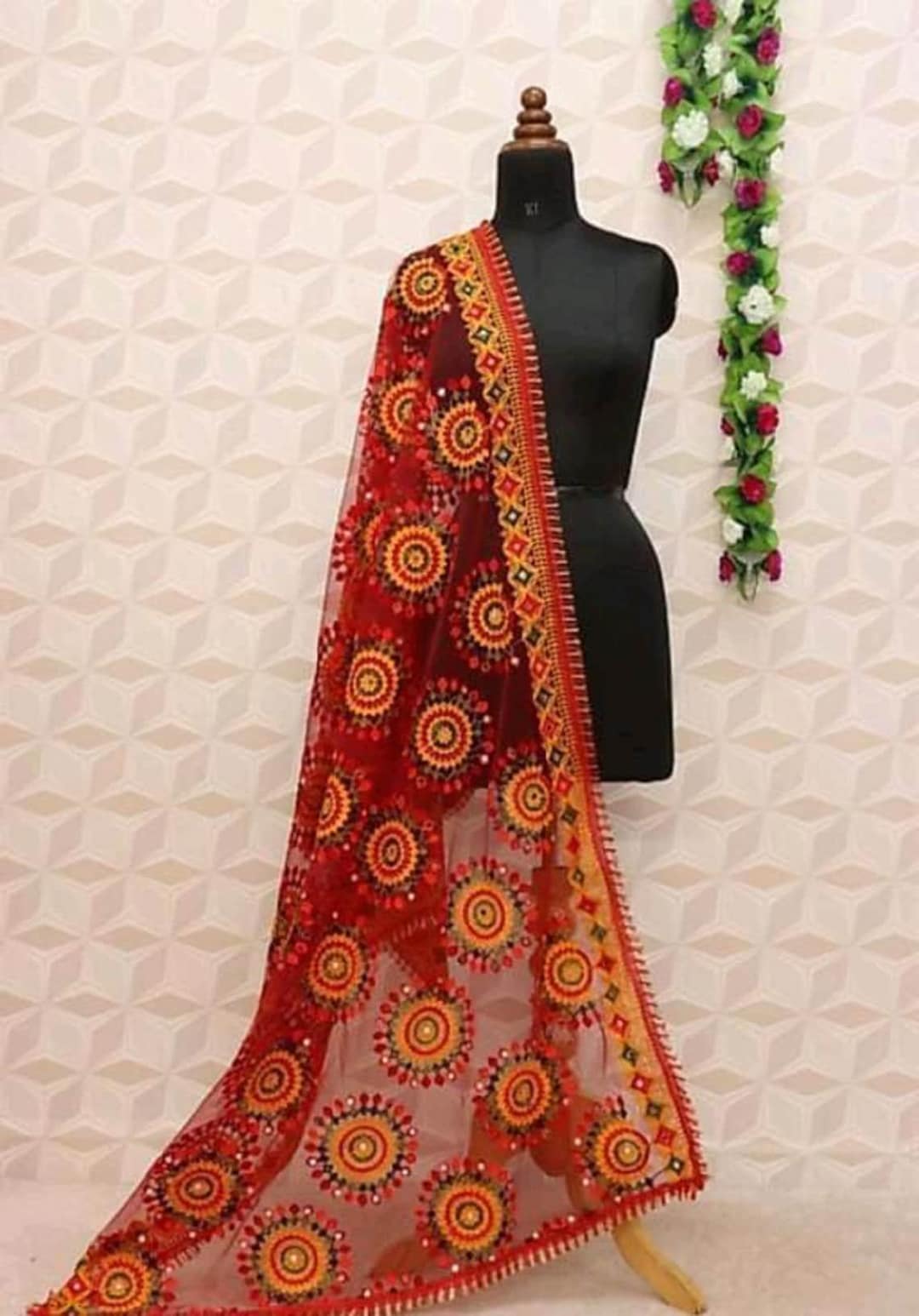Traditional Wear Indian Dupatta - Phulkari Net Dupatta, Scarf, White ...