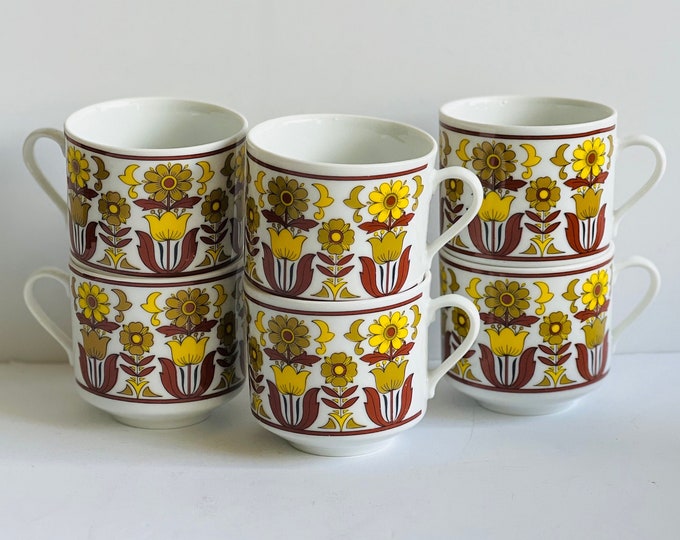 Retro Coffee Mugs Tea Cups 1970’s Mod Floral Pattern Made in Japan Boho ...