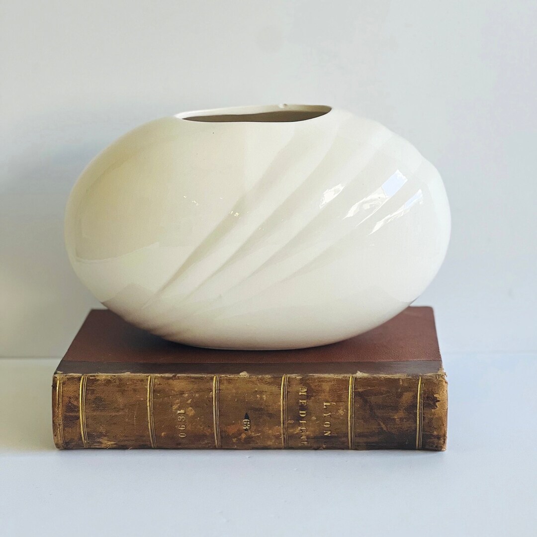 Vintage White Ceramic Vase: Post Modern Art Deco Home Decor - Etsy